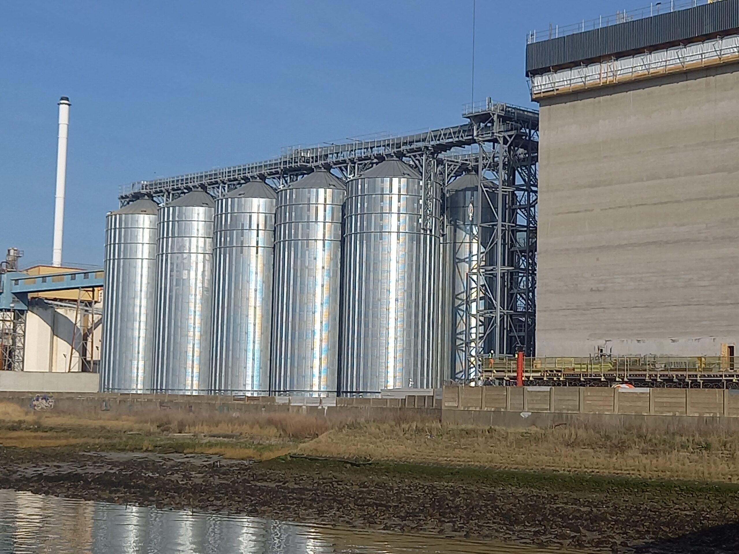 Reinstatement of 20,000 tonne Steel Grain Silo Facility - Port of ...
