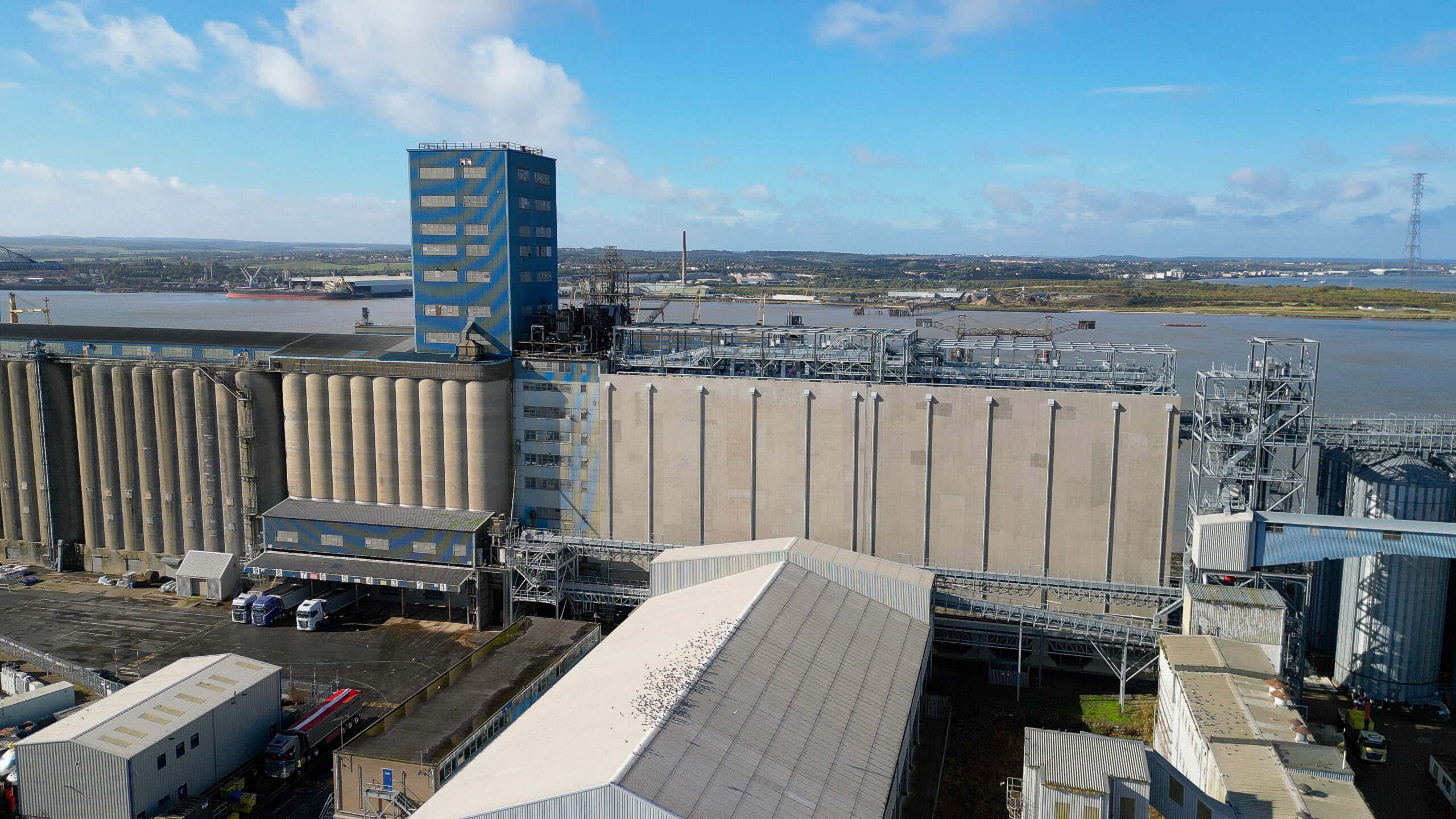 Construction Of The First Concrete Grain Silo Complex In The Uk For ...